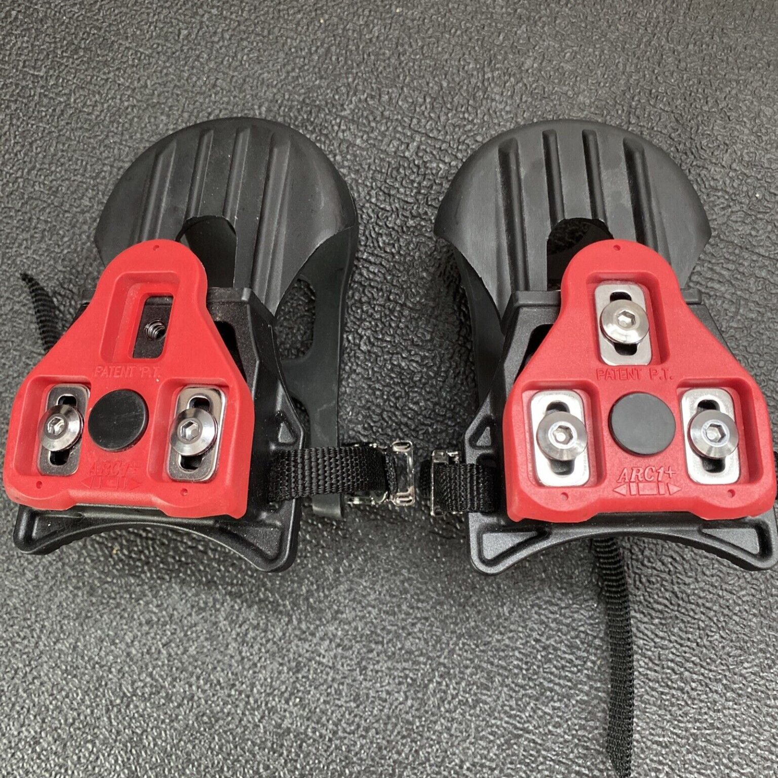 Does Peloton Come With Toe Cages? Detailed Guide & Basic Kit